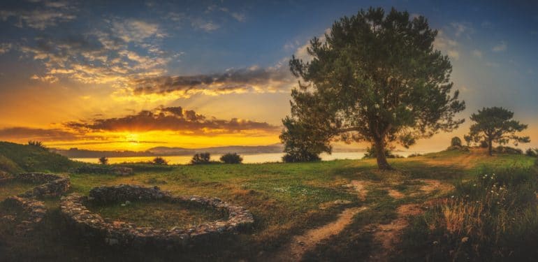 18 CASTROS DE GALICIA que visitar una vez en la vida ️ Una idea, un viaje